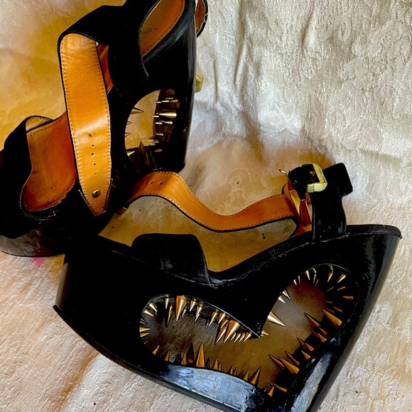 Shiekh | Shoes | Shiekh 96 Black And Tan Platform Wedge Shoes With ...